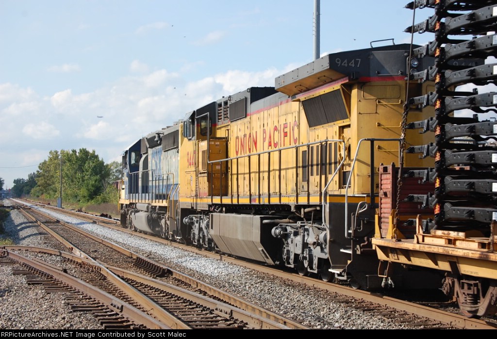 CSX 8040 & UP 9447